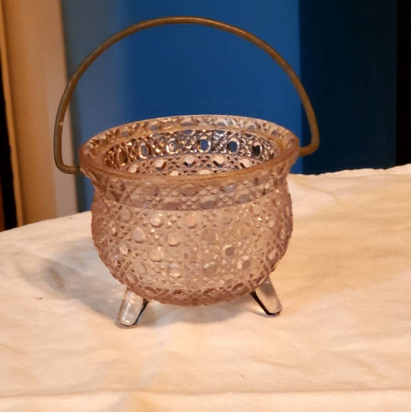 Design | Vintage Crystal Glass Cauldron | Poshmark